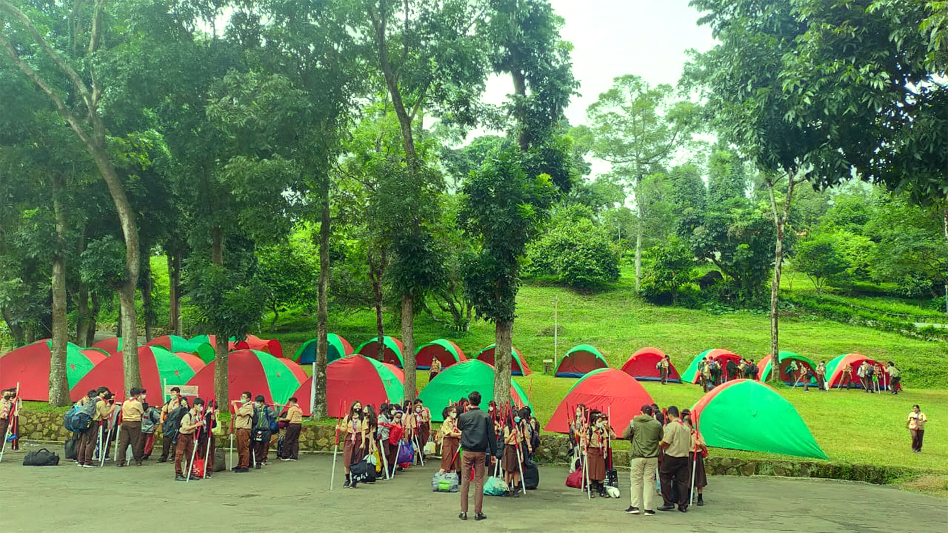 Sentul Adventure: Wisata Hits di Sentul | Paket Family Gathering dan ...